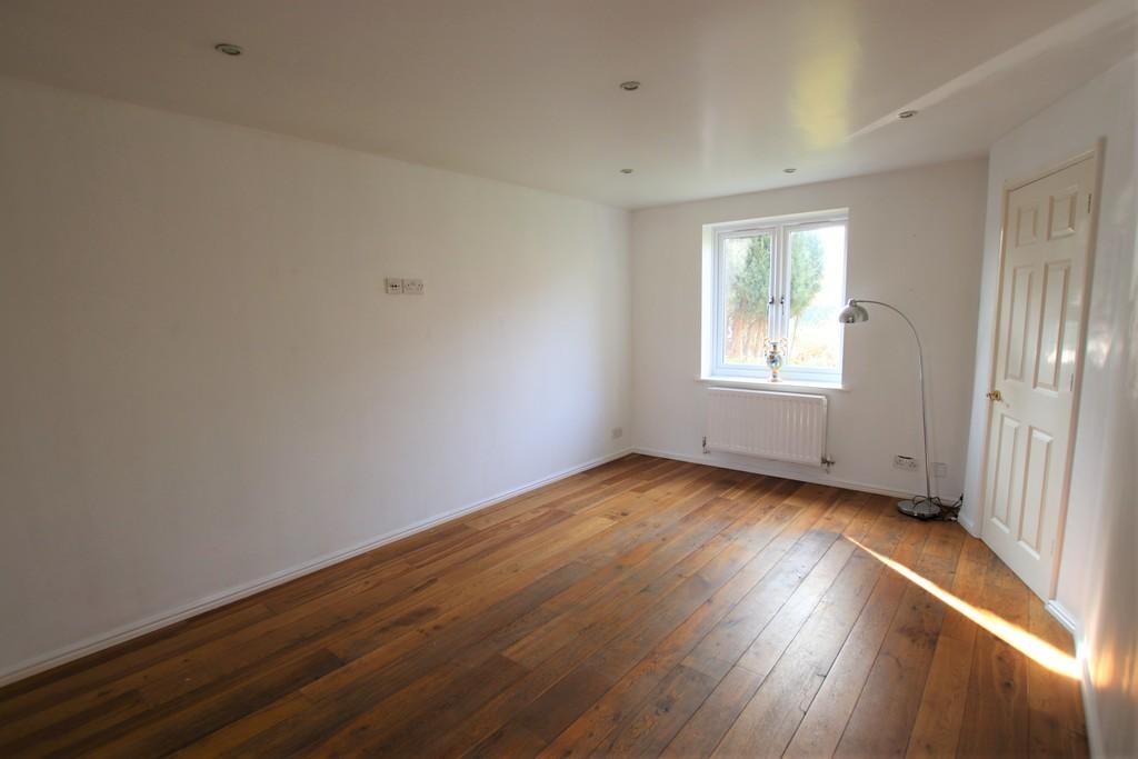 Millview, Ormesby 3 bed detached house - £1,000 pcm (£231 pw)