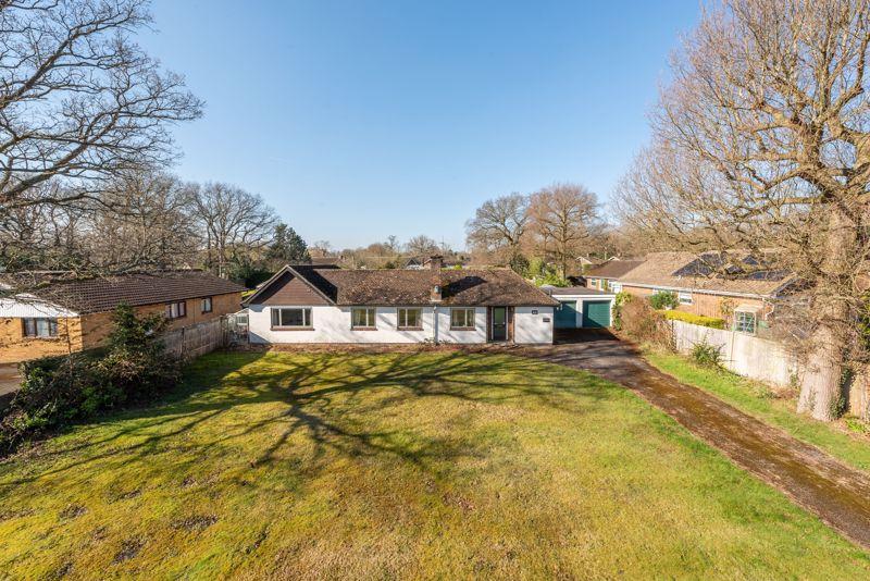 Fetcham 4 bed bungalow - £1,100,000