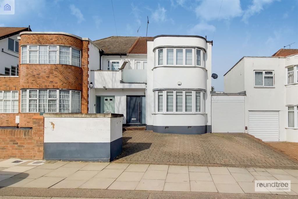 Green Walk, Hendon NW4 4 bed house - £1,400,000