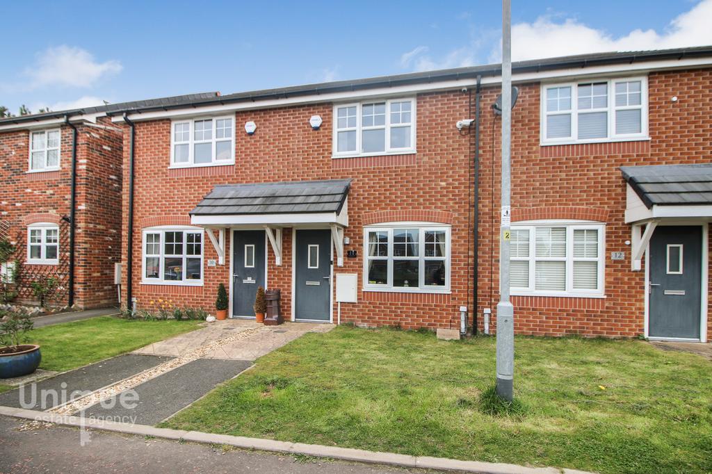 Lapwing Court, Wesham, PR4 2 bed terraced house - £37,500