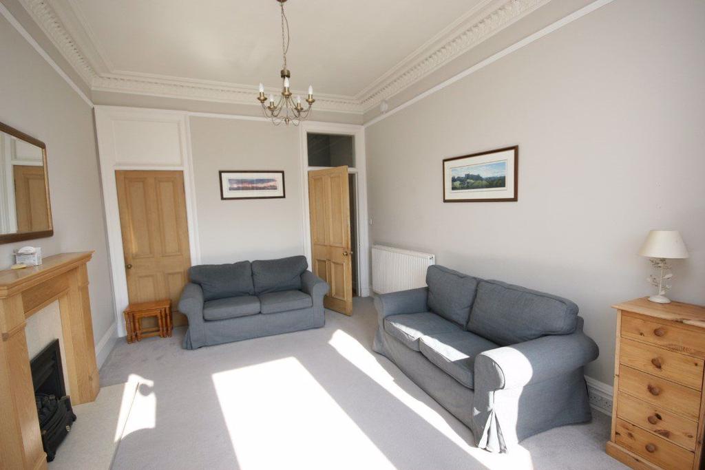 Comely Bank Terrace 2 bed flat - £1,250 pcm (£288 pw)