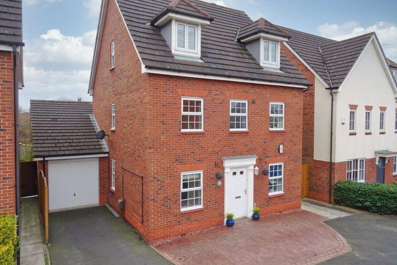 Chadwicke Close, Nantwich, Cheshire 5 bed detached house - £425,000