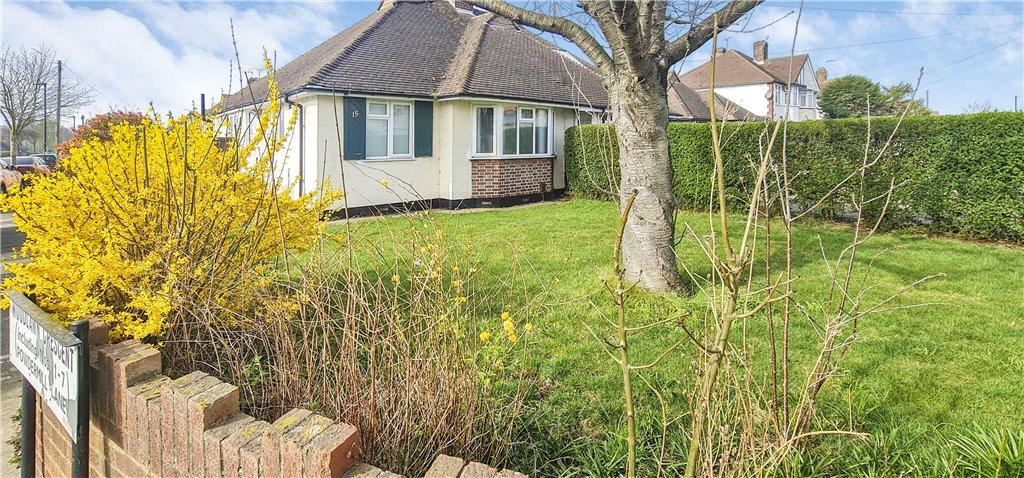 Powder Mill Lane Twickenham Tw2 3 Bed Bungalow £1 850 Pcm £427 Pw