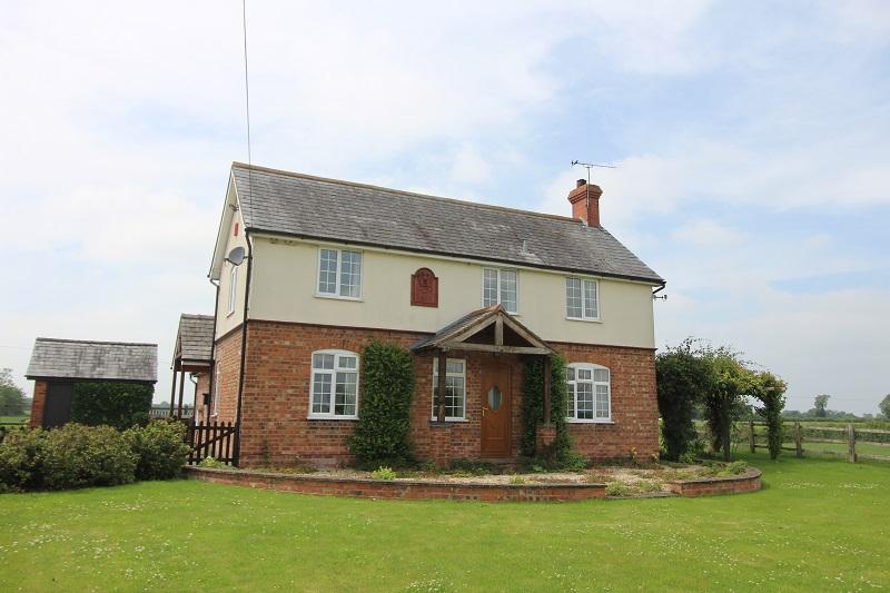 Baddiley Hall Lane, CW5 4 bed country house - £1,375 pcm (£317 pw)
