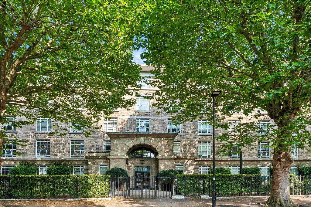Bromyard House, Bromyard Avenue... 2 bed apartment for sale - £400,000