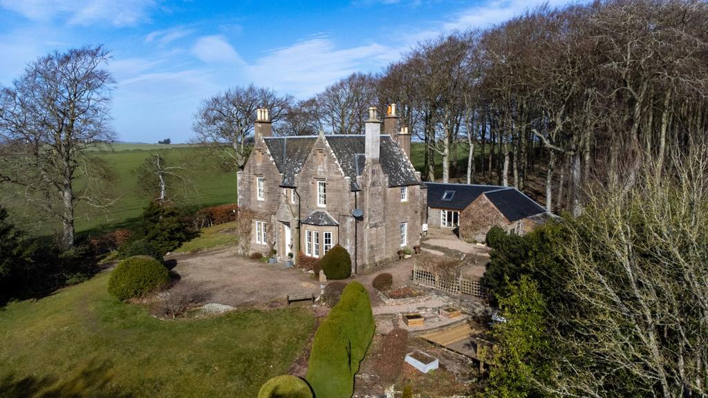 Wester Greystone House, Carmyllie, By... 5 bed detached house - £650,000