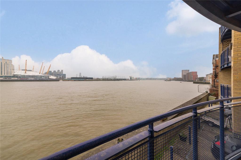 Coldharbour, London 2 bed flat - £450,000