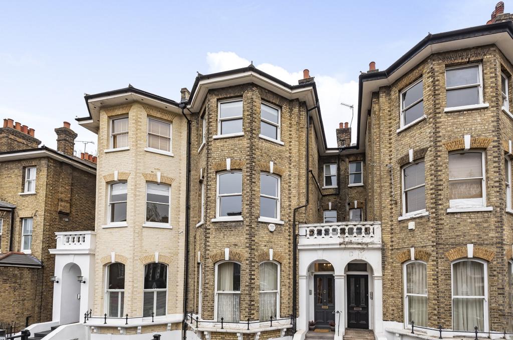 Bennett Park London SE3 2 bed maisonette - £800,000