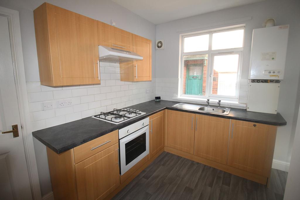 Great North Road, Gosforth, Newcastle... 2 bed ground floor flat - £585 ...