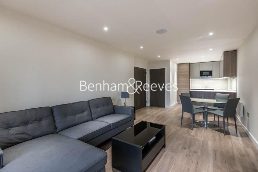Aerodrome Road, Colindale NW9 2 bed apartment - £1,950 pcm (£450 pw)