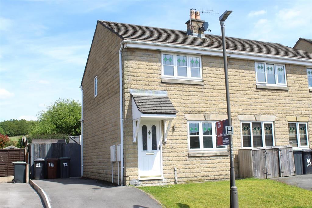 Crowden Drive Hadfield Glossop 3 bed semi-detached house - £219,000