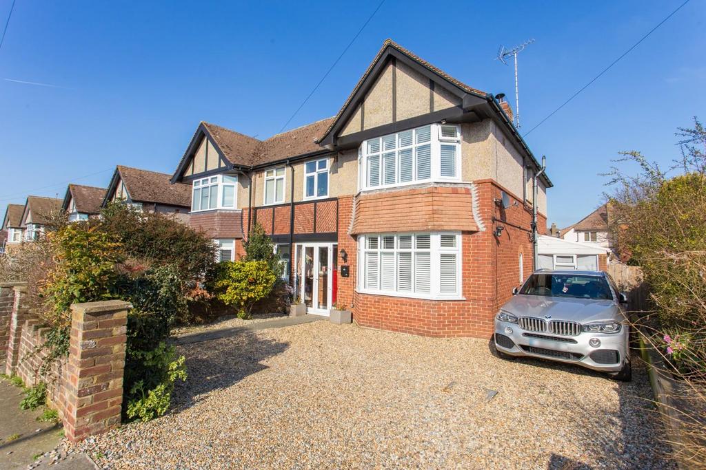 Mount Road, Canterbury 4 bed semi-detached house - £575,000