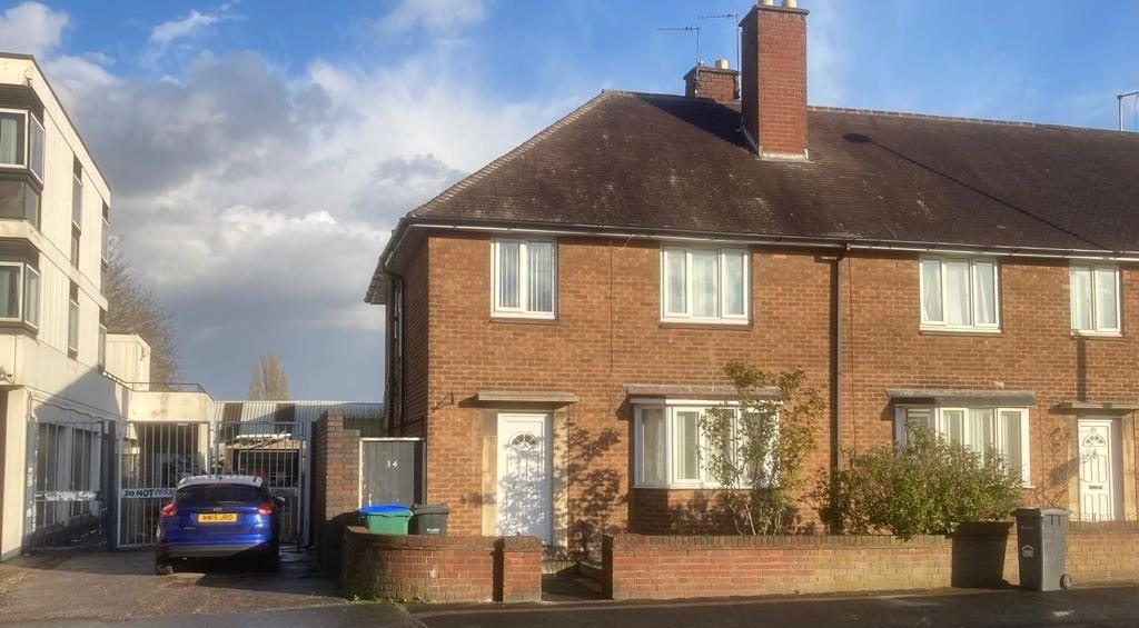 34 Windmill Lane, Smethwick, Warley... 3 bed end of terrace house - £ ...
