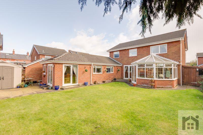The Briers, Eccleston, PR7 5UB 4 bed detached house - £385,000