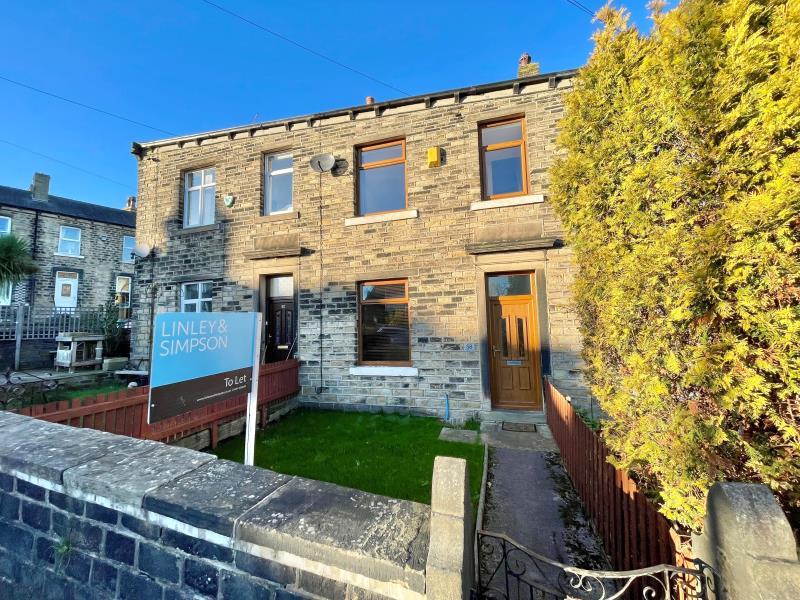 Ryefield Road, Golcar, Huddersfield... 3 bed terraced house - £675 pcm ...