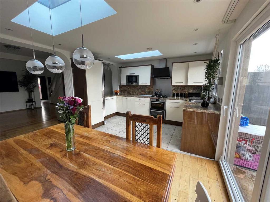 Dagenham Avenue, Dagenham, dagenham 3 bed terraced house - £420,000
