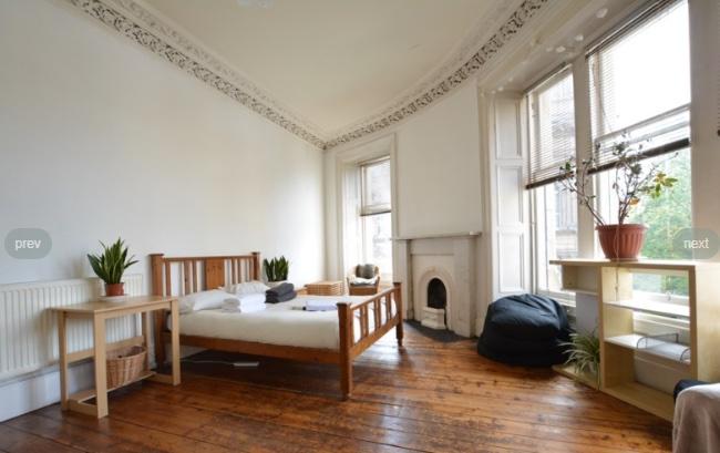 Forrest Road, Old Town, Edinburgh, EH1 3 bed flat to rent - £2,200 pcm ...
