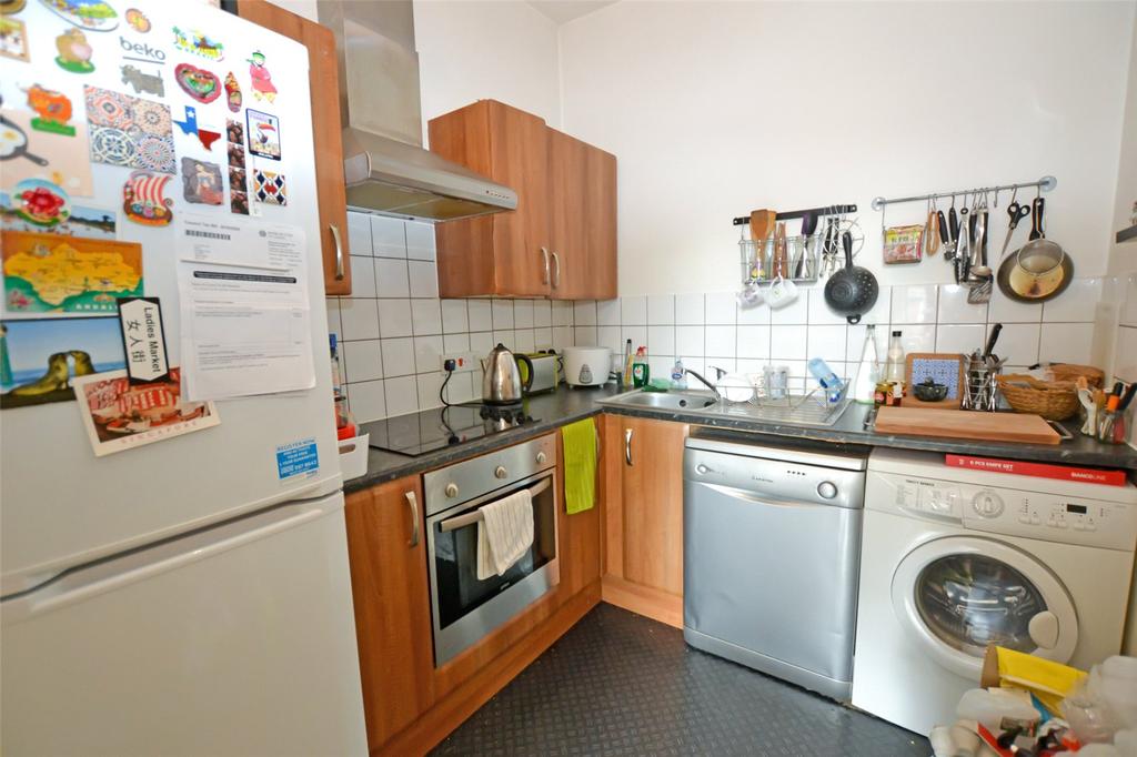 Edge Lane, Manchester, Greater Manchester, M21 2 bed apartment - £950 ...