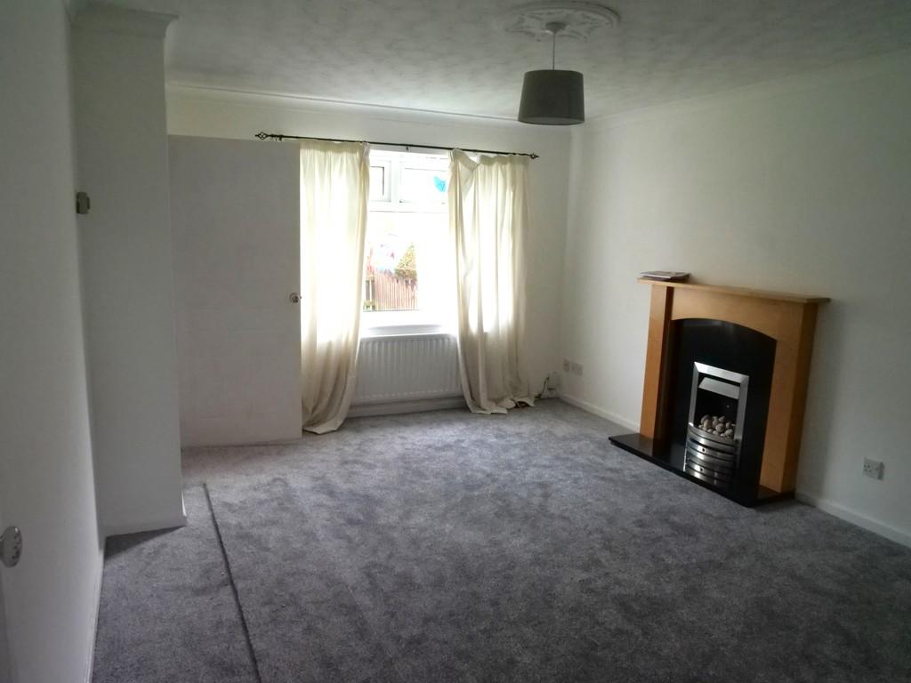 Netherfields Crescent, Middlesbrough... 3 bed semi-detached house - £ ...