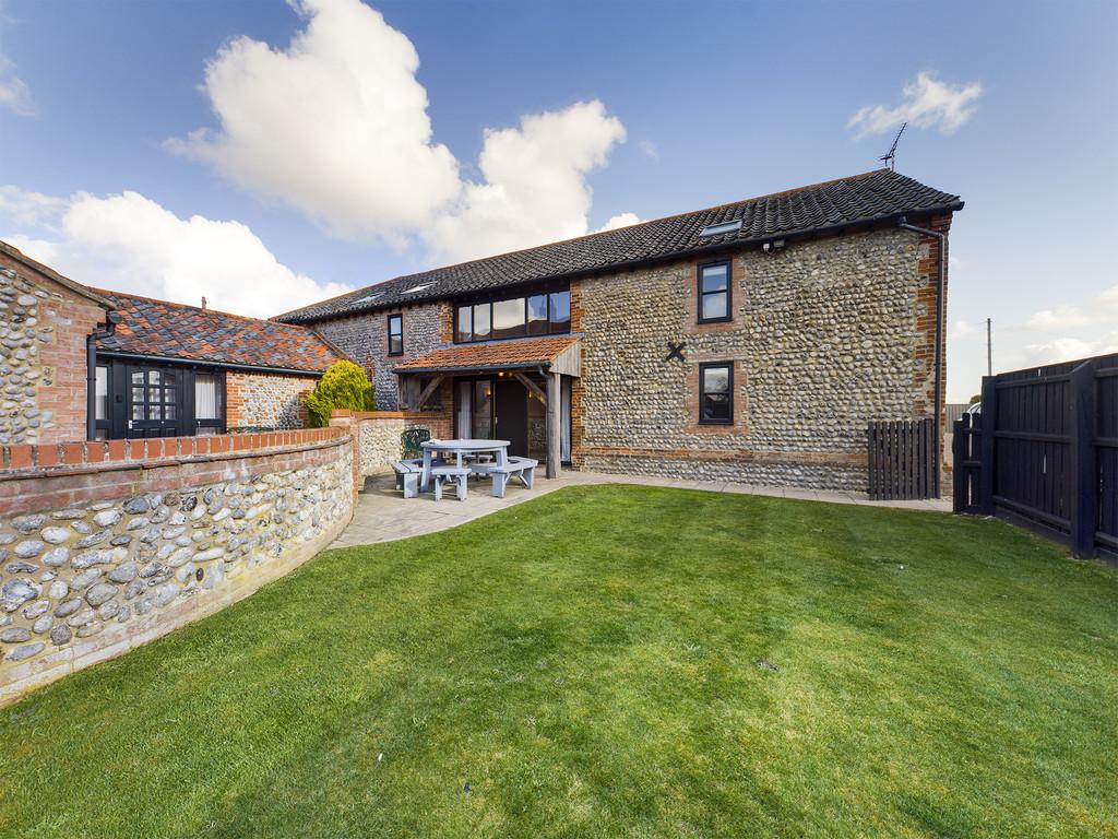 Jonas Farm Barns 4 bed barn conversion - £585,000