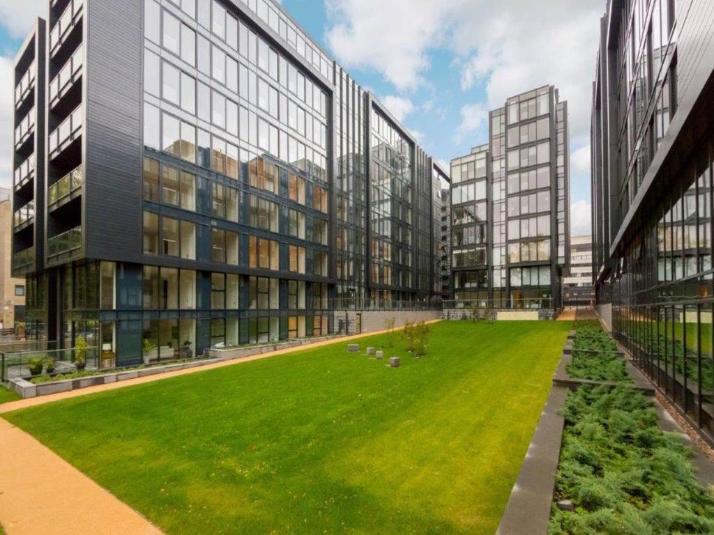 Simpson Loan, Quartermile, Edinburgh 1 bed flat - £1,300 pcm (£300 pw)
