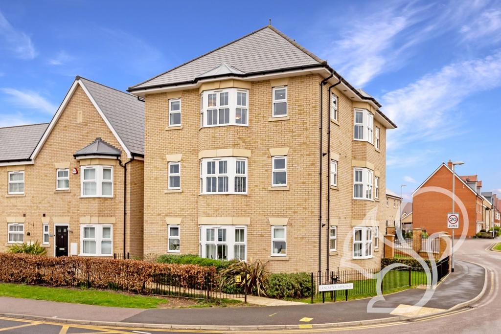 Lancaster Approach, Colchester 2 bed apartment - £210,000