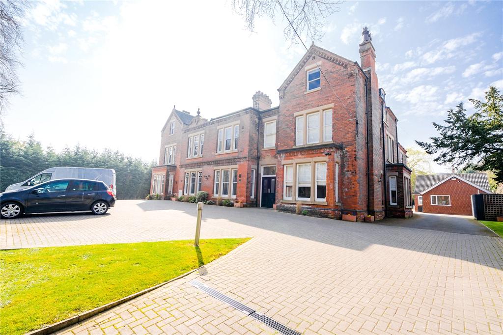 Hazelmere House, 2-4 Welholme Avenue... 2 bed property - £59,000