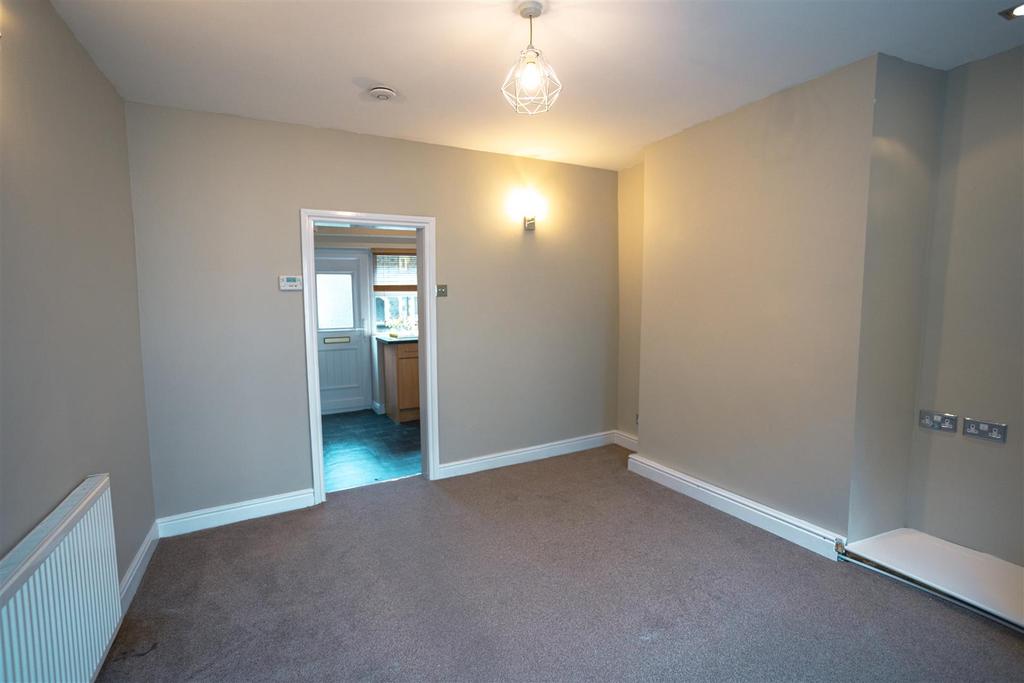 Lowergate, Clitheroe, Ribble Valley 1 bed end of terrace house - £125,000