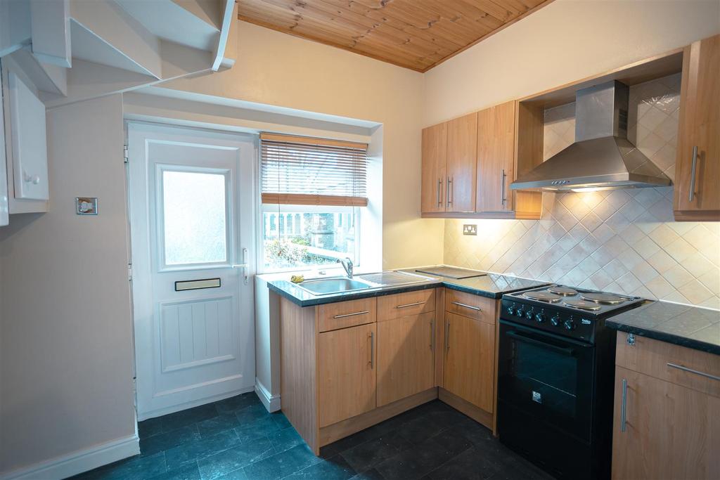 Lowergate, Clitheroe, Ribble Valley 1 bed end of terrace house - £125,000