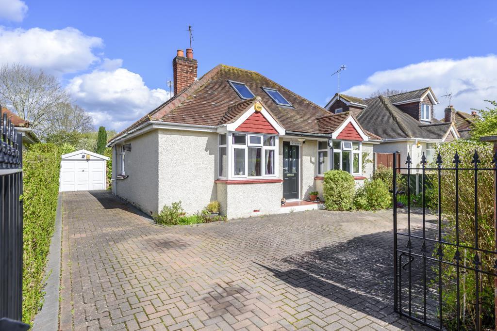 Chobham, Surrey, GU24 3 bed detached house - £680,000