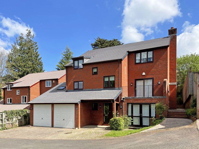 COWLEY, EXETER 5 bed detached house - £3,000 pcm (£692 pw)
