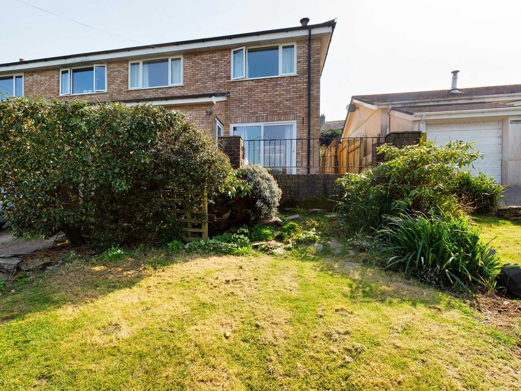 Latchley 3 bed house - £300,000