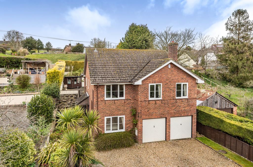 Cheselbourne, Dorchester, DT2 4 bed detached house - £500,000