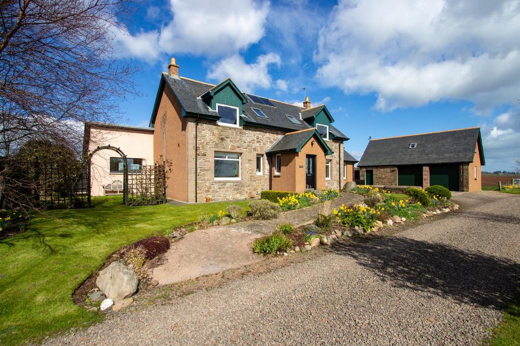 Smiddy Cottage, Easter Braikie, By... 4 bed detached house - £430,000