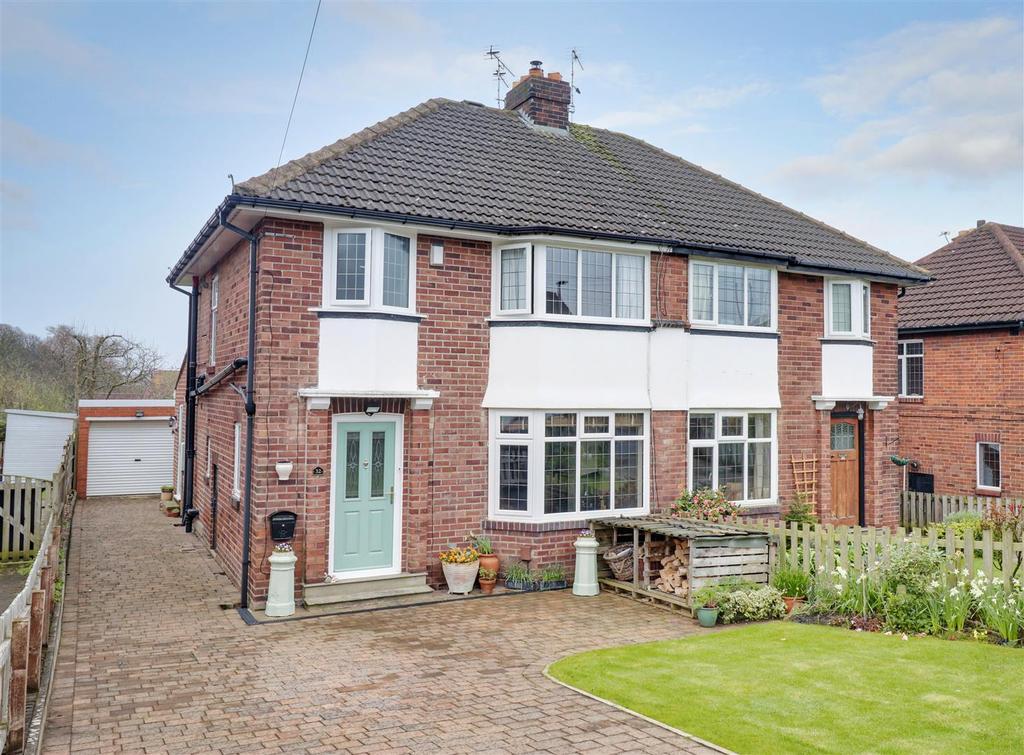 Airedale Drive Horsforth 3 Bed Semi Detached House £500 000