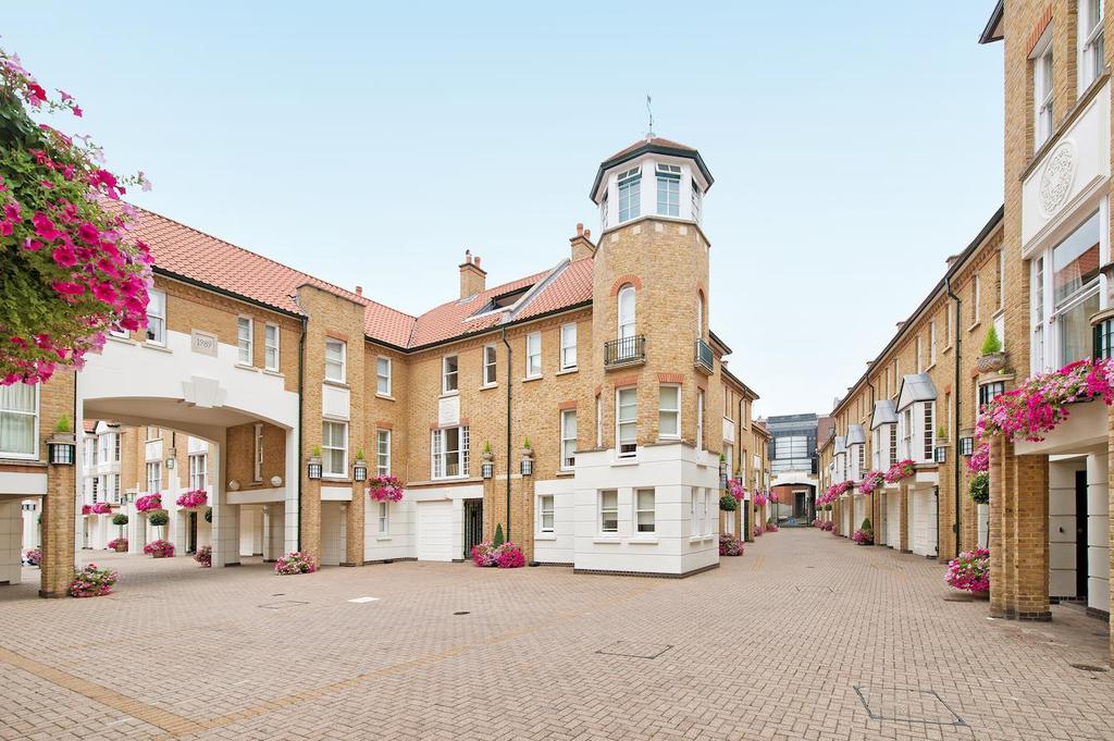 Charles II Place, SW3 3 bed house - £4,333 pcm (£1,000 pw)