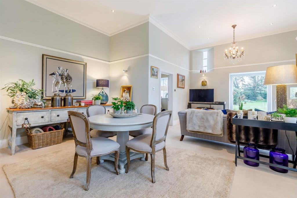 Elmley House, Dunstall Court, Croome... 4 bed country house - £925,000