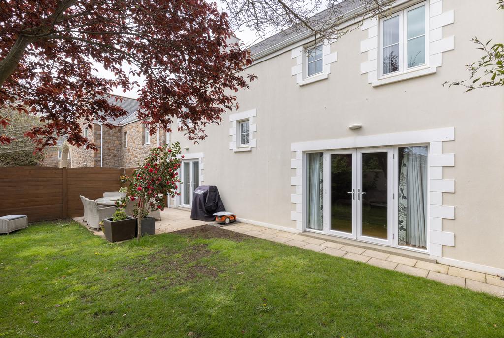 La Ruette Des Ecorvees, St. Saviour... 4 bed semi-detached house - £ ...