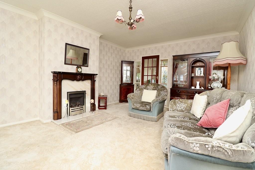 Hebden Moor Way North Hykeham Lincoln 2 Bed Detached Bungalow £259 950