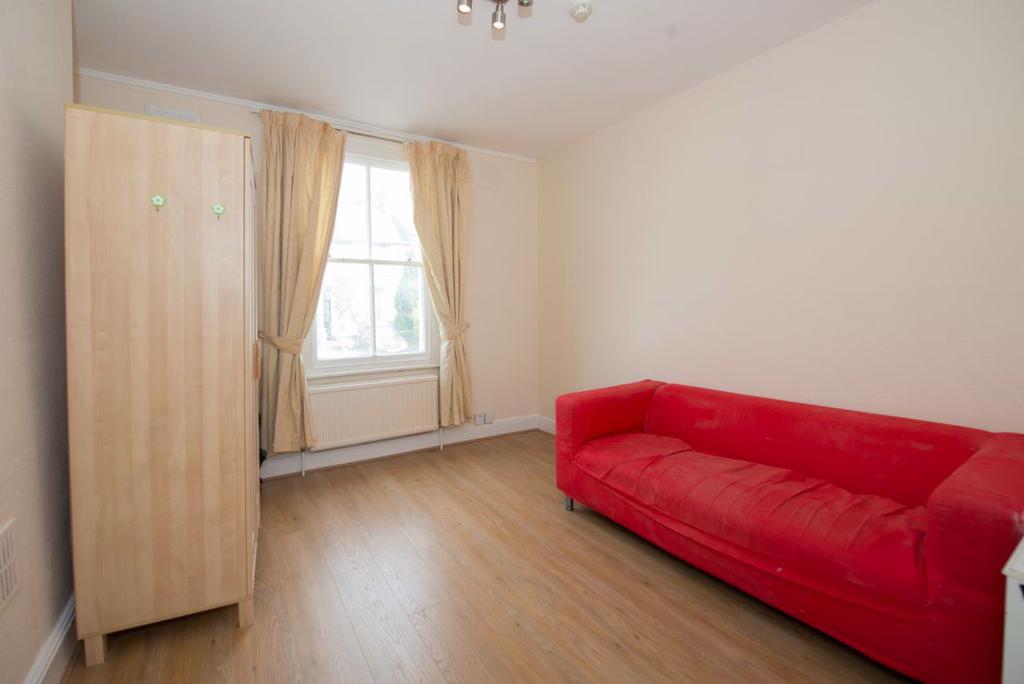 Rectory Road 2 Bed Flat 1 300 Pcm 300 Pw Rectory Road 2 Bed Flat 1 300 Pcm 300 Pw