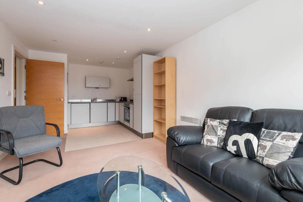 Canal Wharf, Waterfront Walk, Birmingham 1 bed apartment - £825 pcm (£ ...