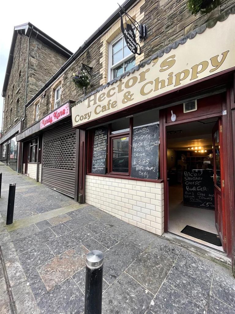 Cosy Cafe, Church Street, Abertillery Cafe - £600 pcm (£138 pw)