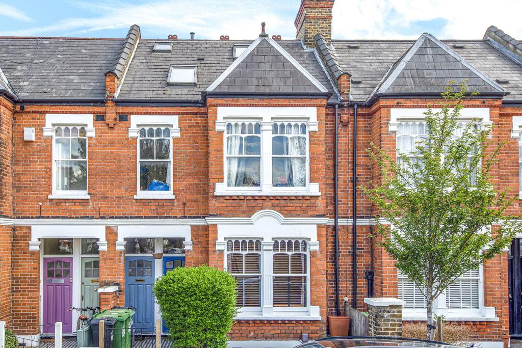 Jeddo Road, Shepherds Bush 2 bed maisonette - £650,000