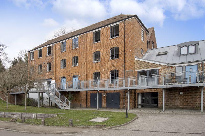 Wonham Lane, Betchworth 4 bed house for sale - £850,000