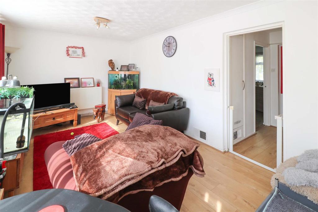 Shawbridge, Harlow 1 bed apartment - £175,000