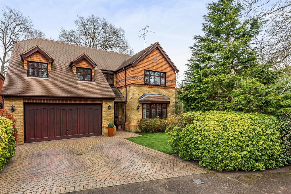 Booth Drive, Finchampstead, Berkshire, RG40 4HL 4 bed detached house ...