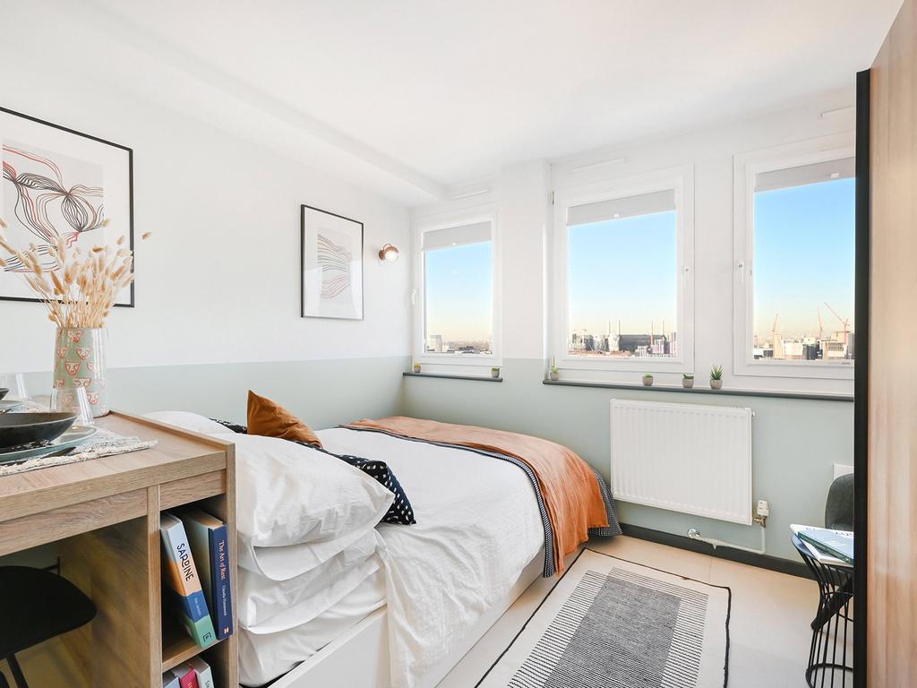 UNCLE Stockwell, 60 Courland Grove, SW8 Studio - £1,222 pcm (£282 pw)