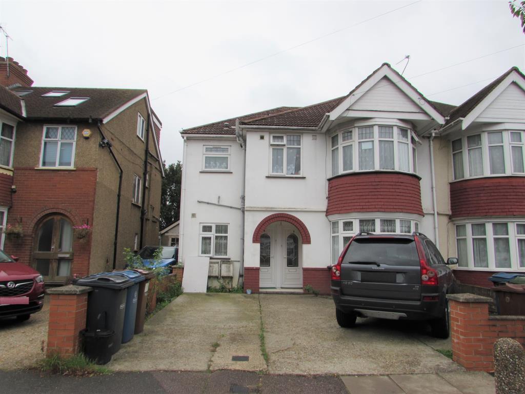 Streatfield Road, Harrow, Middlesex HA3 2 bed maisonette - £1,500 pcm ...