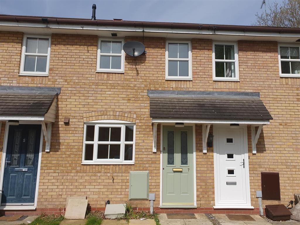Holcot Court, Winsford 2 bed mews - £650 pcm (£150 pw)
