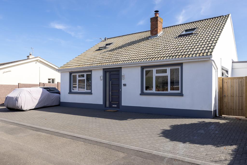 La Rue De La Corbiere, St. Brelade... 4 bed detached house - £1,249,000